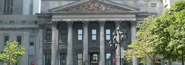 Understanding Bank Ranking in Canada: Ranking & Key Metrics